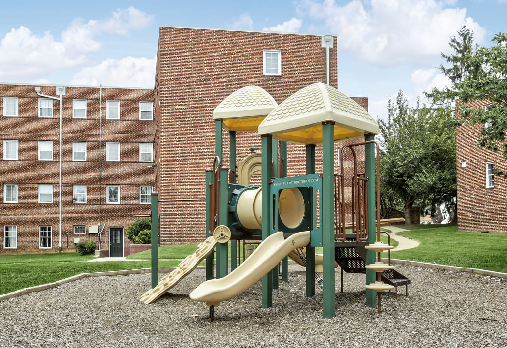 Silver Spring, Maryland Apartments | The Fields of Silver Spring