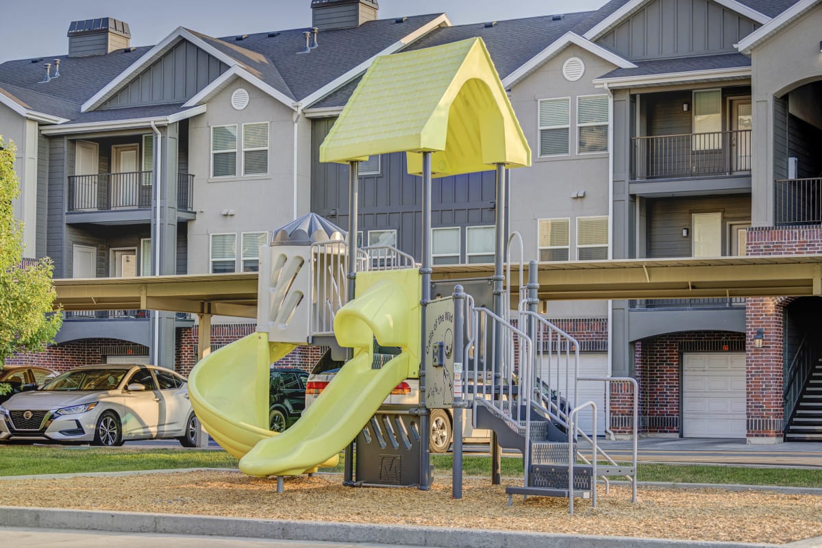 Photos and Video of Avanti at Farmington Station in Farmington, UT