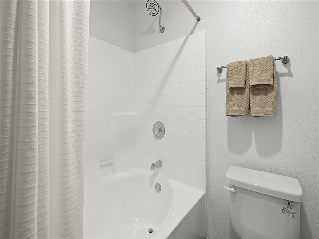 Apartments for Rent in Paramount, CA | Enclave