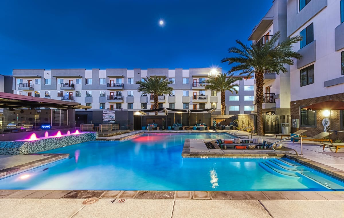 Photo Gallery of Downtown Phoenix Apartments | 601 PAX