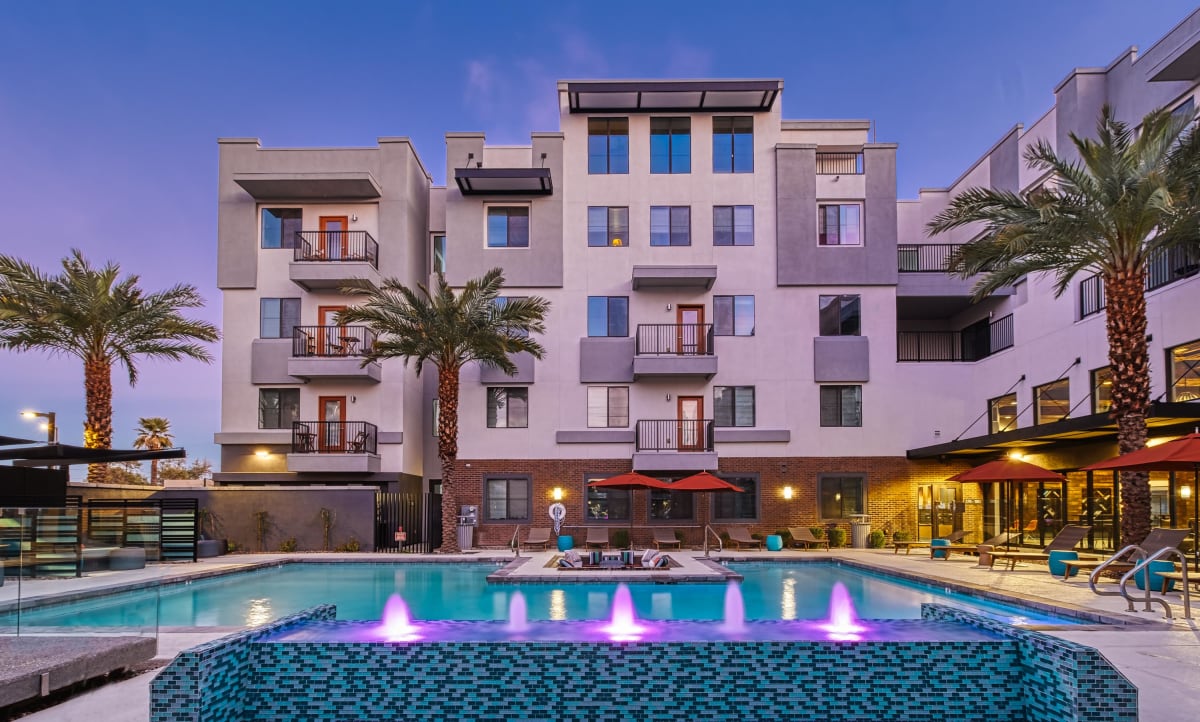 Photo Gallery of Downtown Phoenix Apartments | 601 PAX