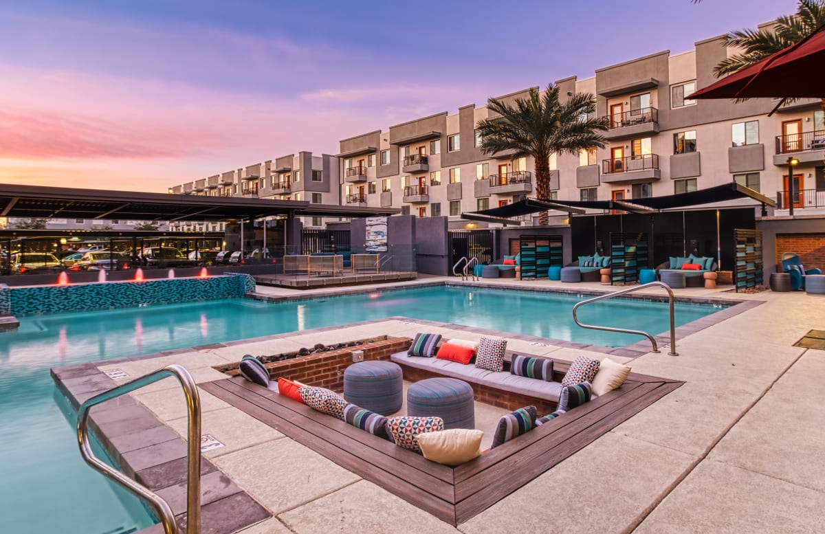 Photo Gallery of Downtown Phoenix Apartments | 601 PAX
