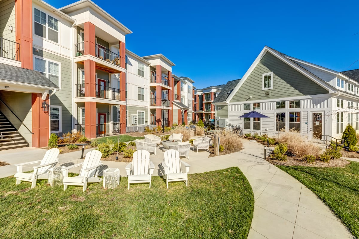 Steele Creek Apartments, Charlotte | Photo Gallery