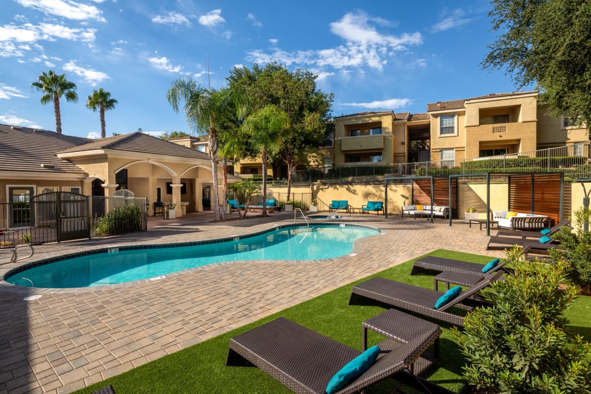 Apartments Near UC Riverside | Stone Canyon Apartments