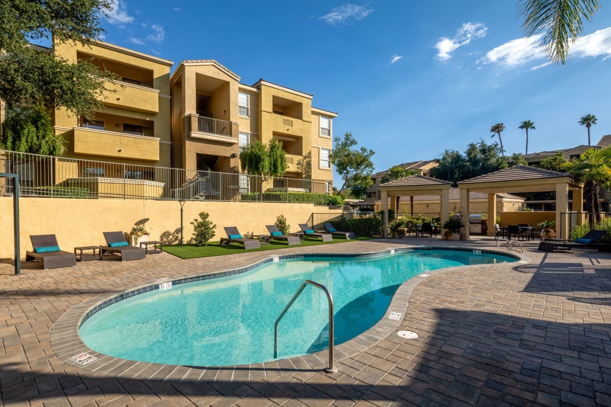 Apartments Near UC Riverside | Stone Canyon Apartments