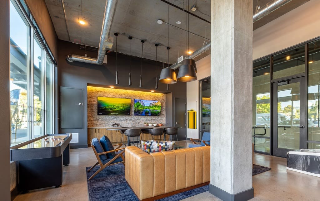 Photos and Video of Edson House in Oakland, CA