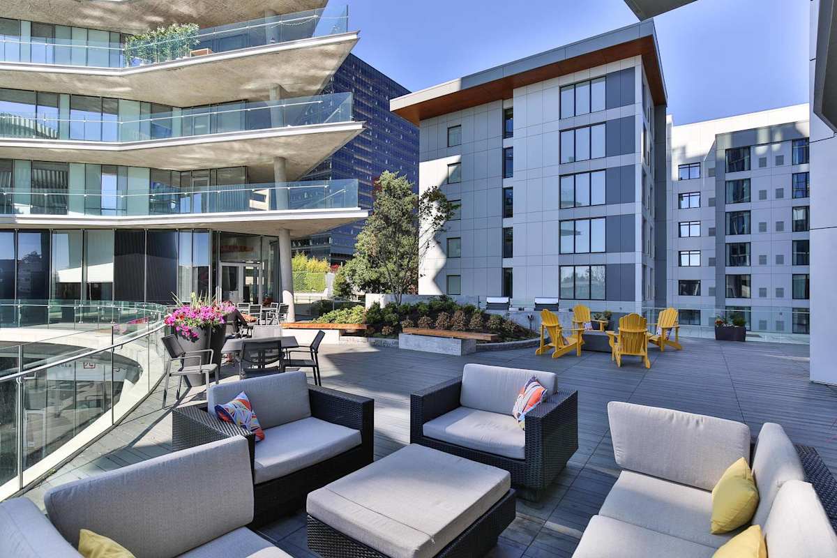 Photo Gallery of Downtown Bellevue Apartments | Soma Towers