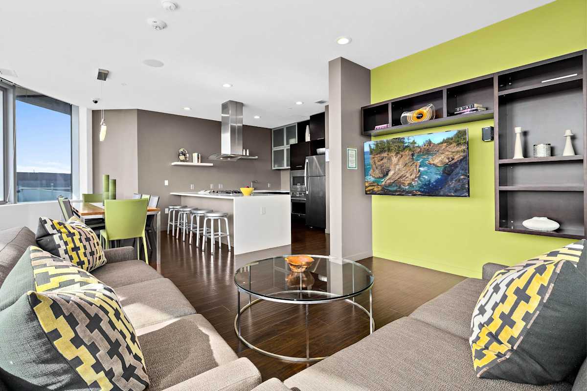 Photo Gallery of Downtown Bellevue Apartments | Soma Towers