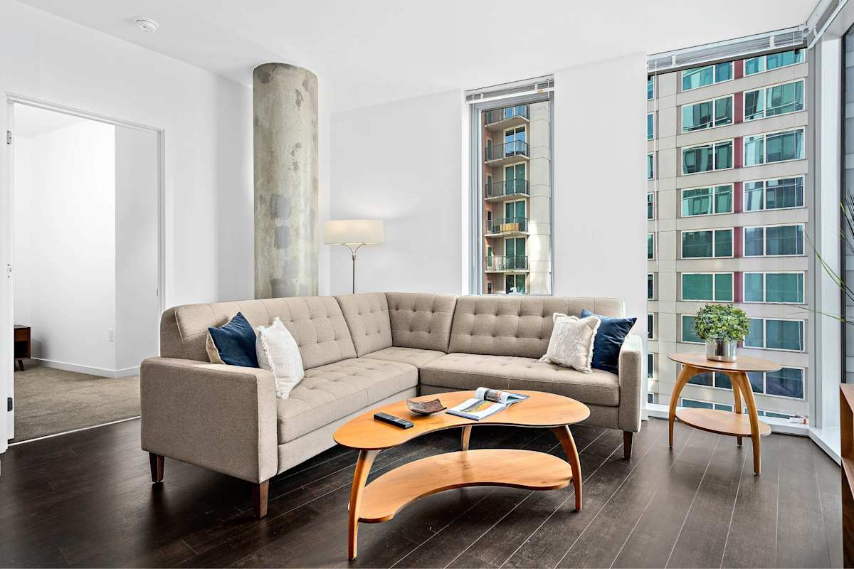 Photo Gallery of Downtown Bellevue Apartments | Soma Towers