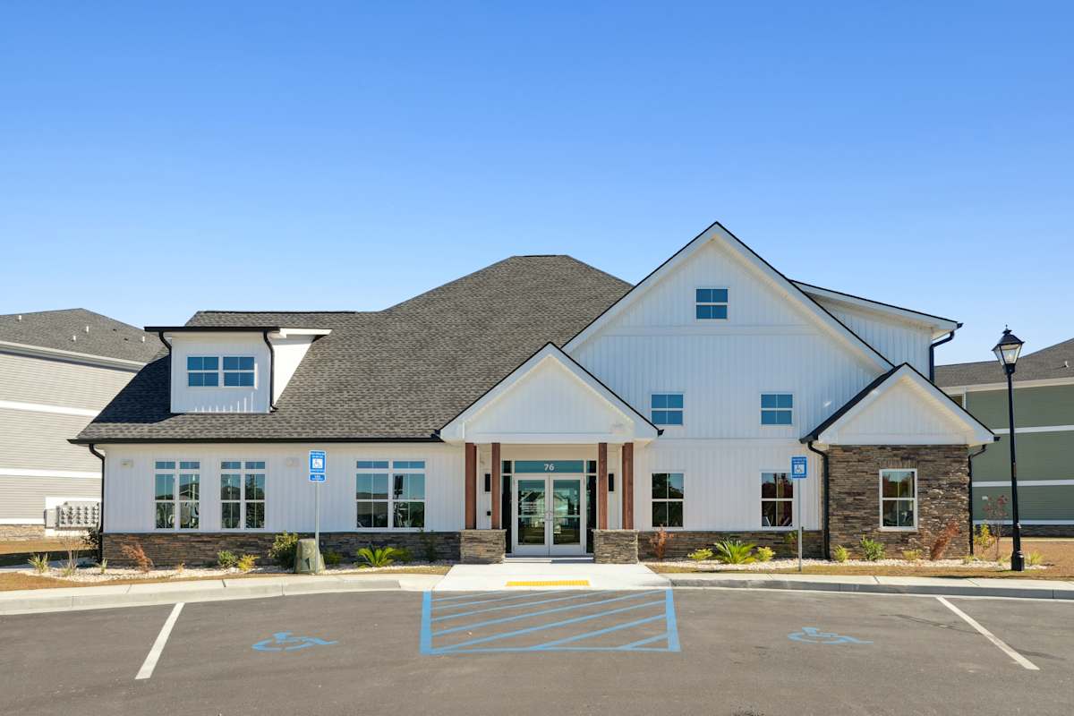 Lakeview Terrace Apartments Photos | Lakeview Terrace