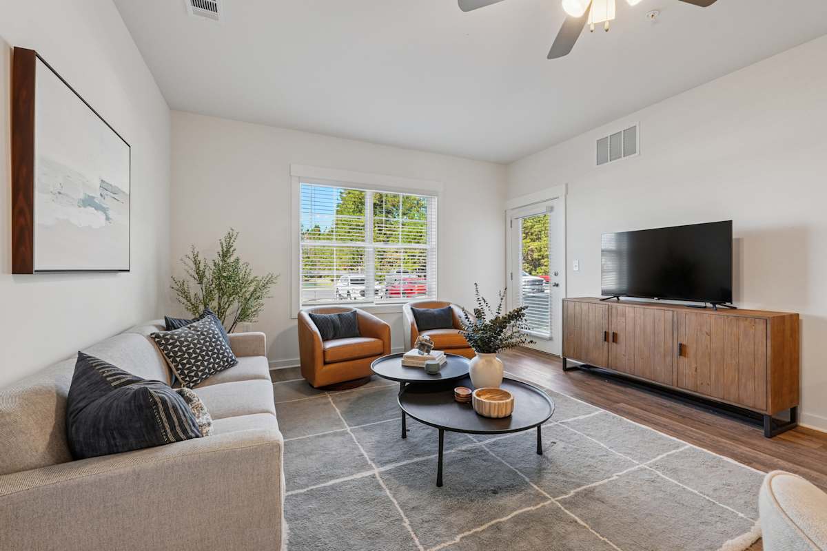 Lakeview Terrace Apartments Photos | Lakeview Terrace