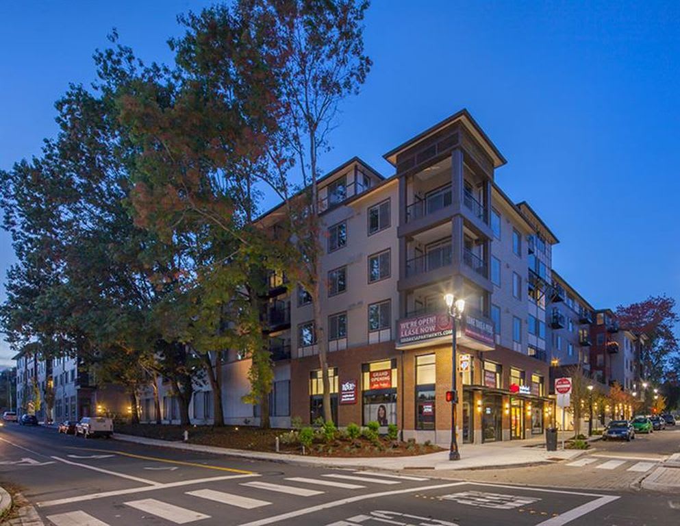 Apartments for Rent in Bothell, WA | Six Oaks