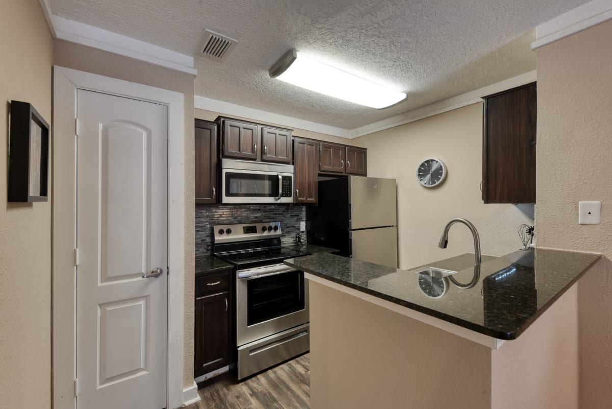 San Antonio Apartment Photos | Stone Chase Apartments