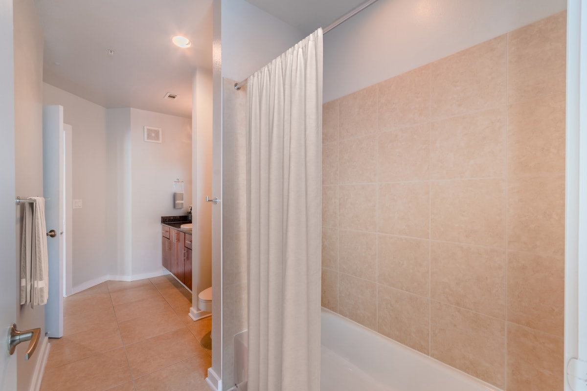 Apartments in the 75219 Area | The Dylan | Photos