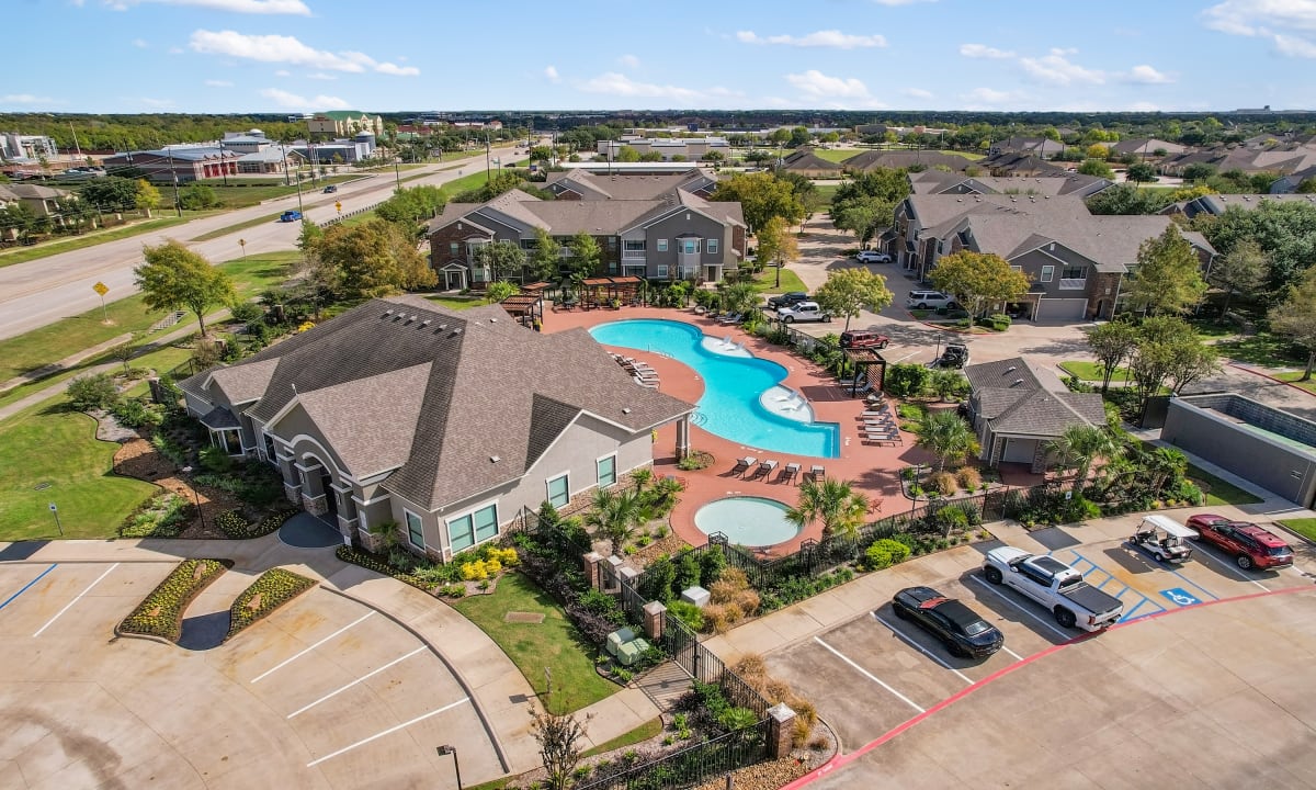 Apartments for Rent in Pearland, TX | Sladestone Shadow Creek