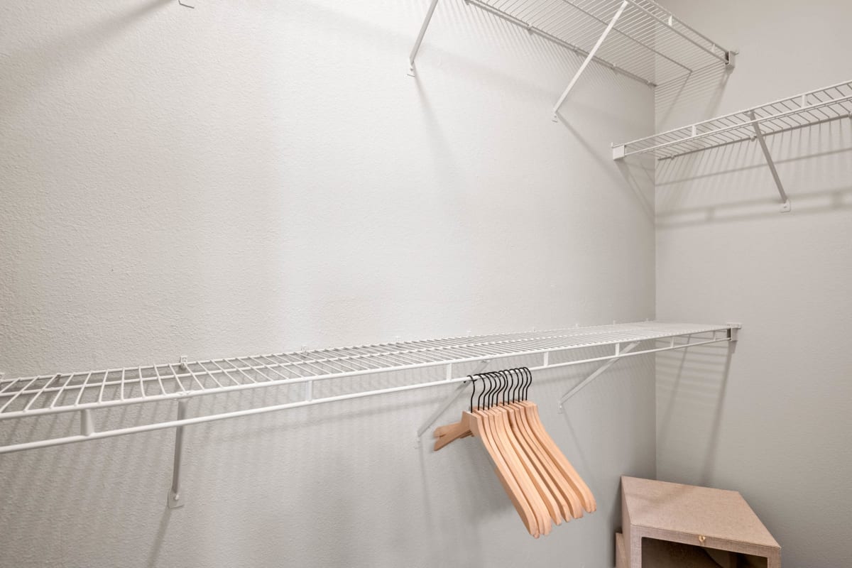 Plano Apartments for Rent | Mission Gate