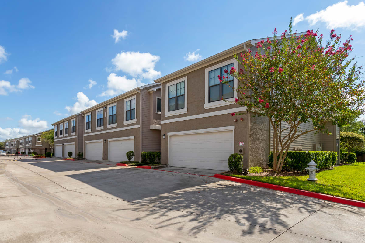 Pearland Apartments for Rent | Summerwind