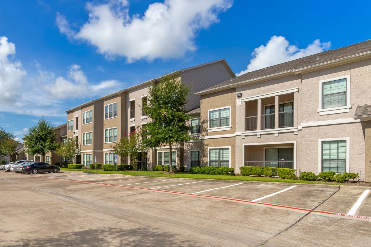 Pearland Apartments for Rent | Summerwind