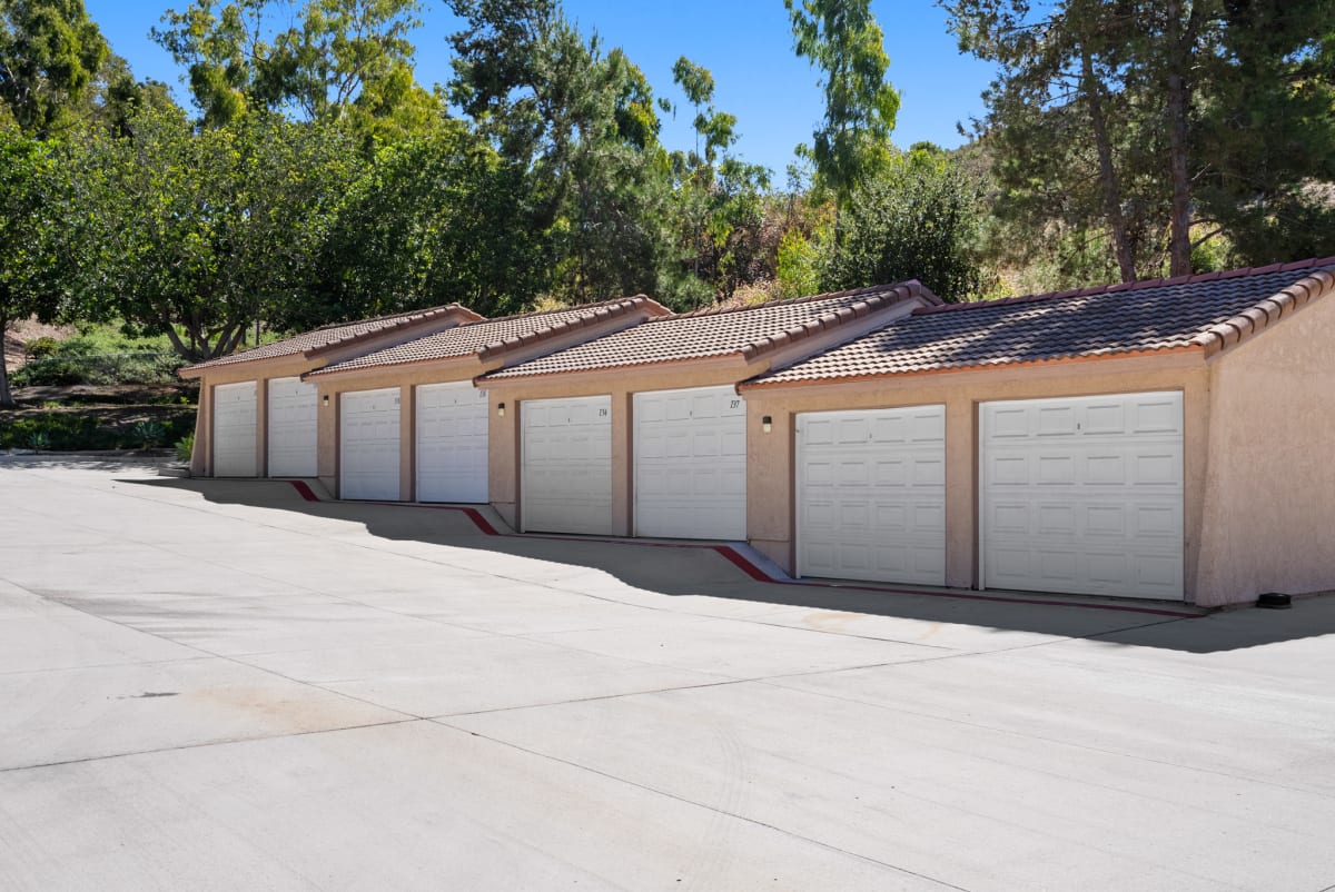 Apartments for Rent in Oceanside, CA | River Oaks