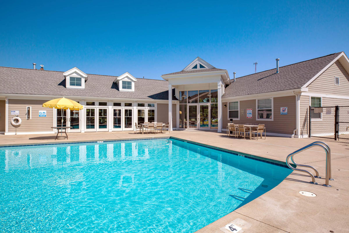 Apartments for Rent in Randolph, MA | Rosemont Square