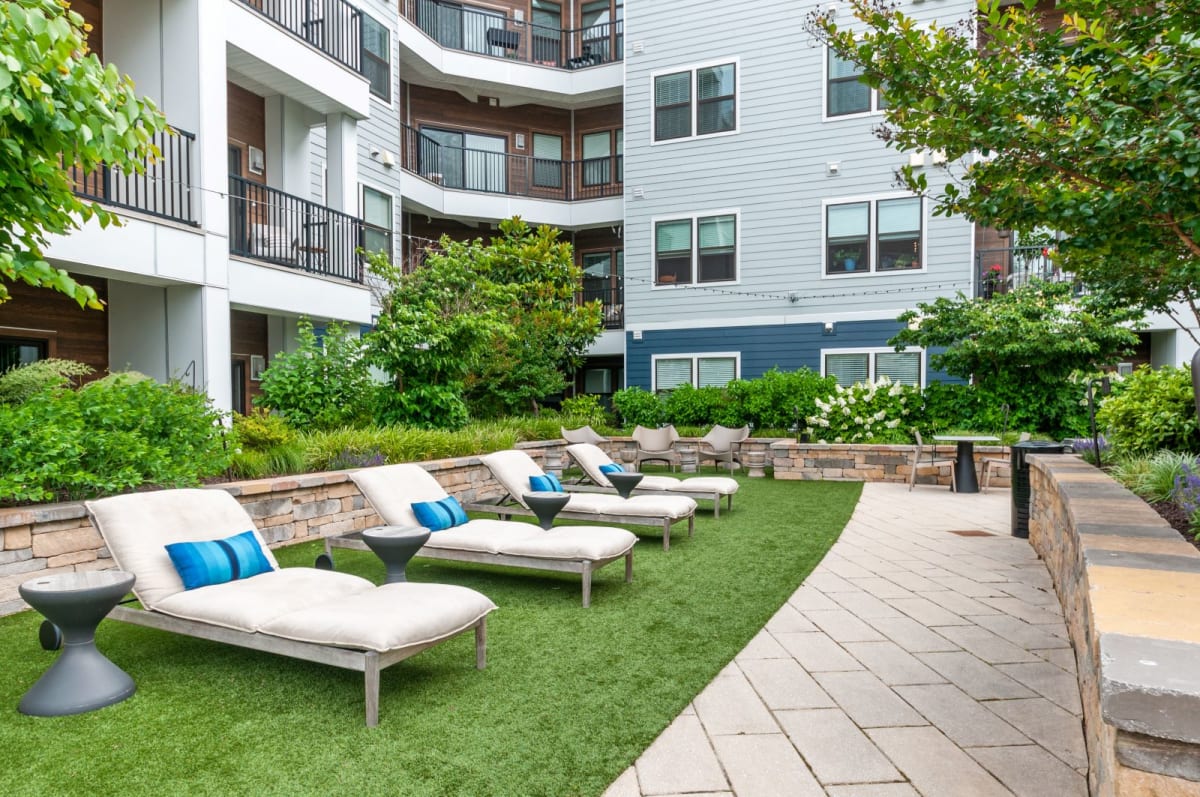Apartments In Newtown Square | Madison Ellis Preserve Apartments