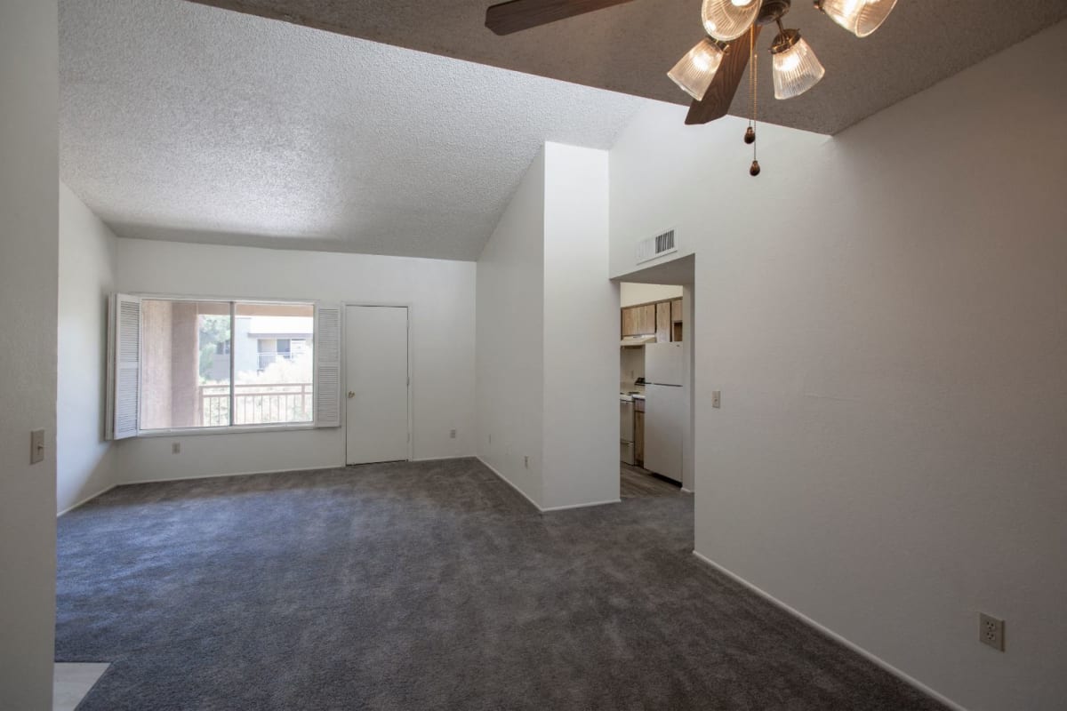 Photos & Tour | Sunrise Ridge Apartments | Phoenix, AZ