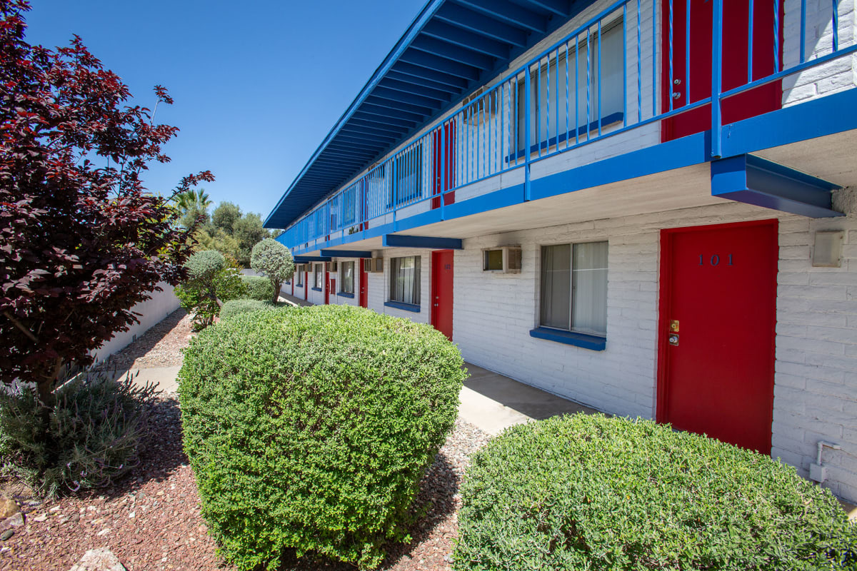 Photos & Tour | University Manor Apartments | Tucson, AZ
