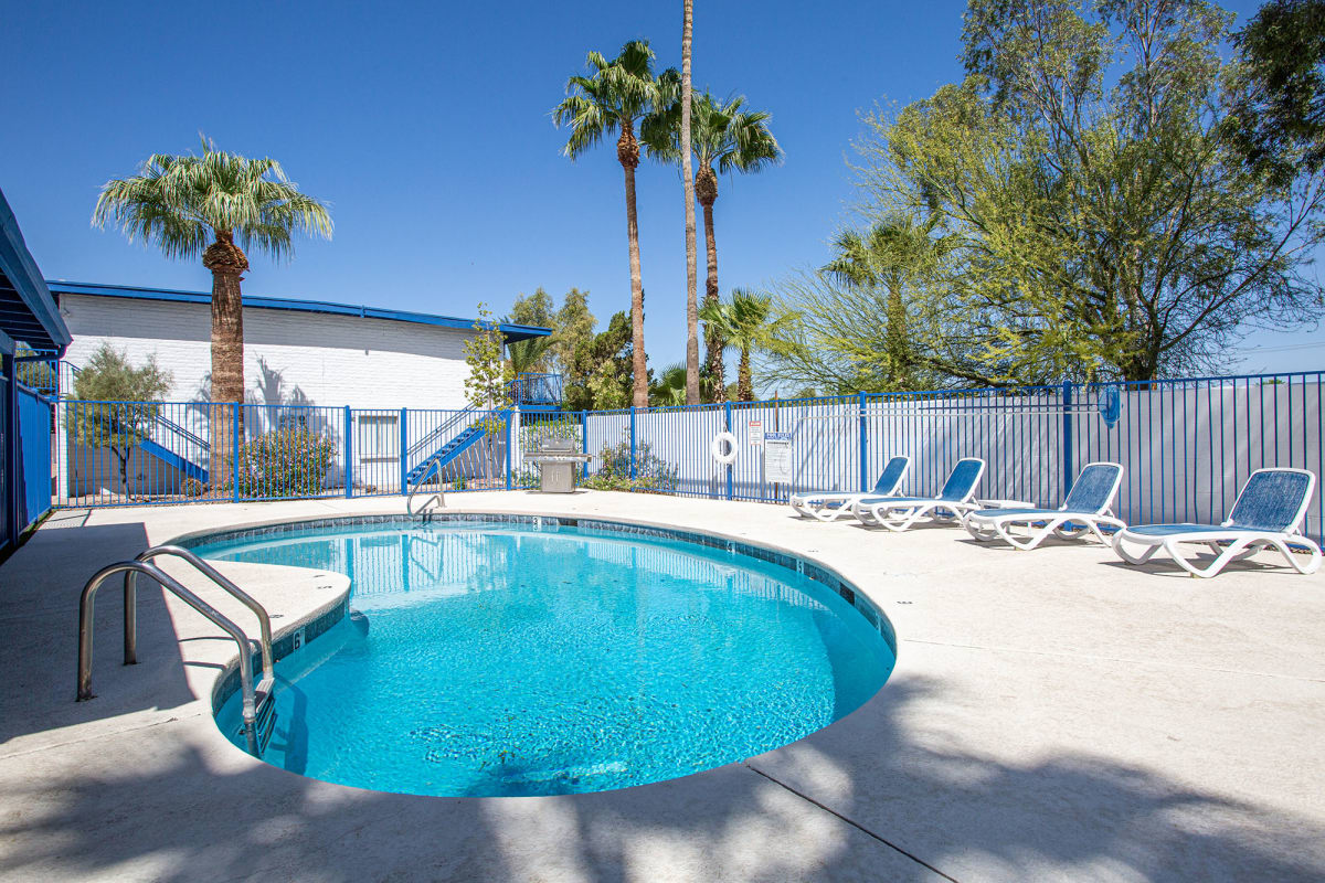 Photos & Tour | University Manor Apartments | Tucson, AZ