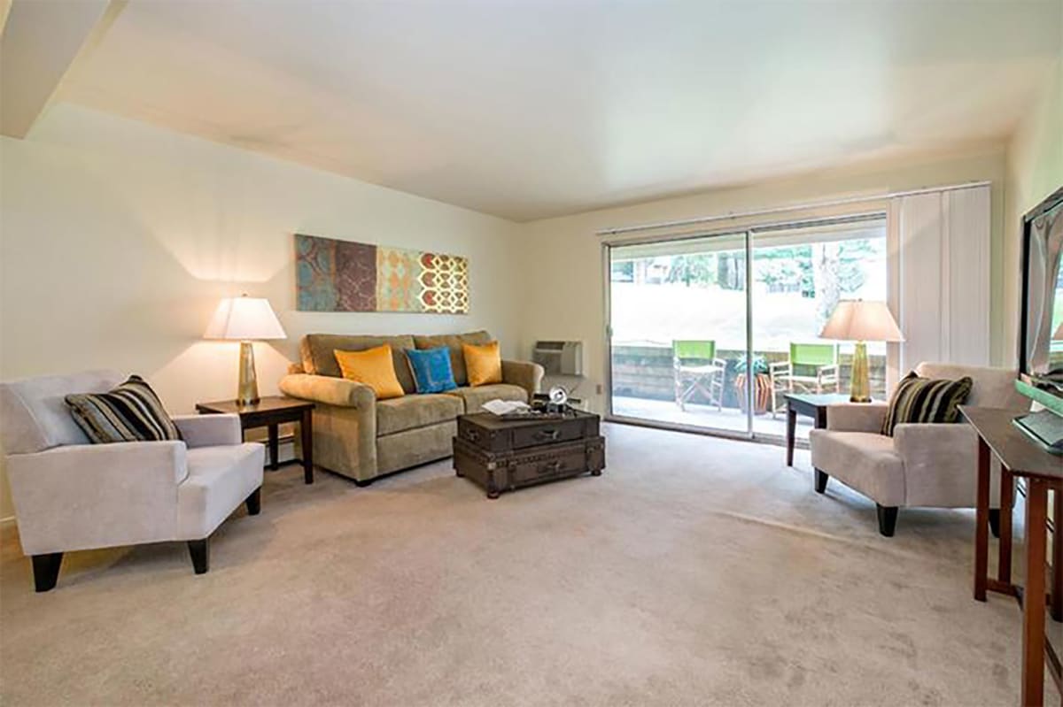 Photos and Video of 611 Regency Way in Kalamazoo, MI