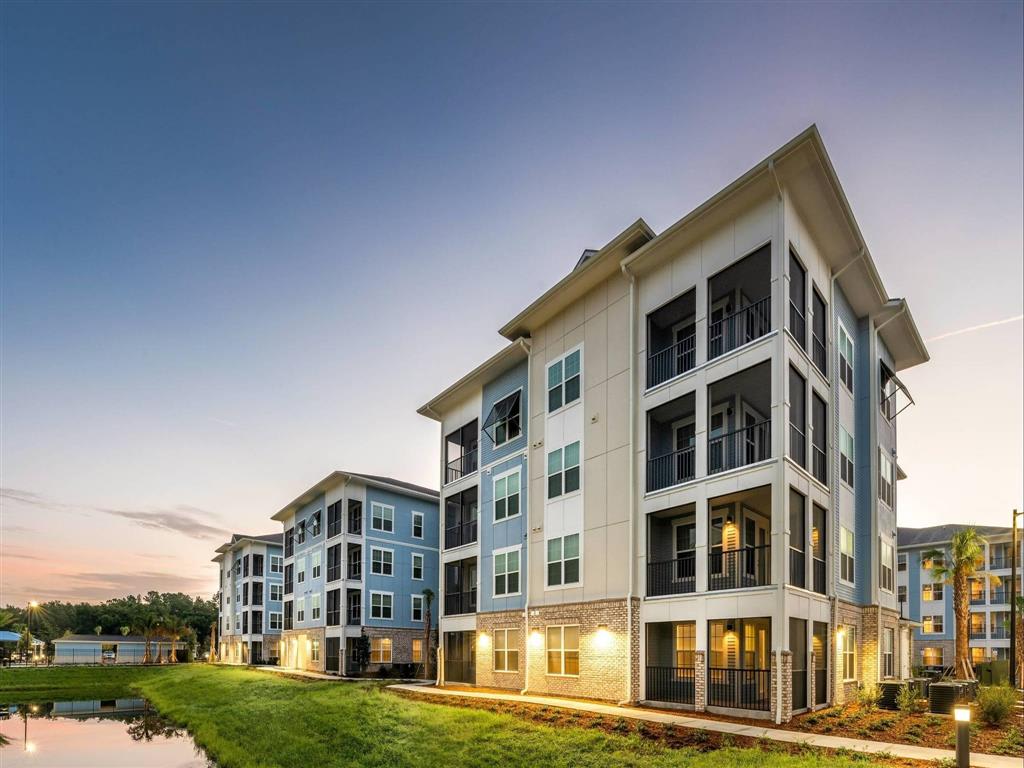 Gallery | Alvista West Vue Apartments in Orlando, FL