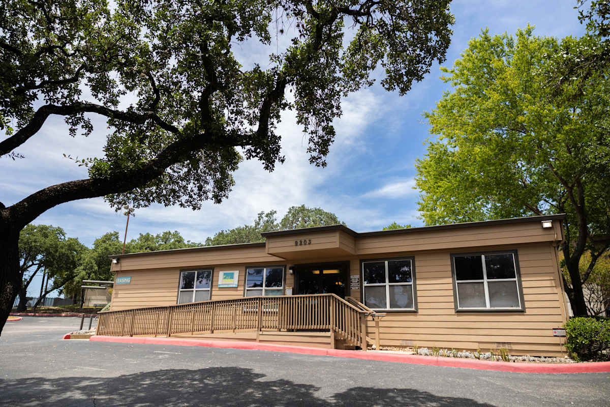 View Photos | Oak Terrace