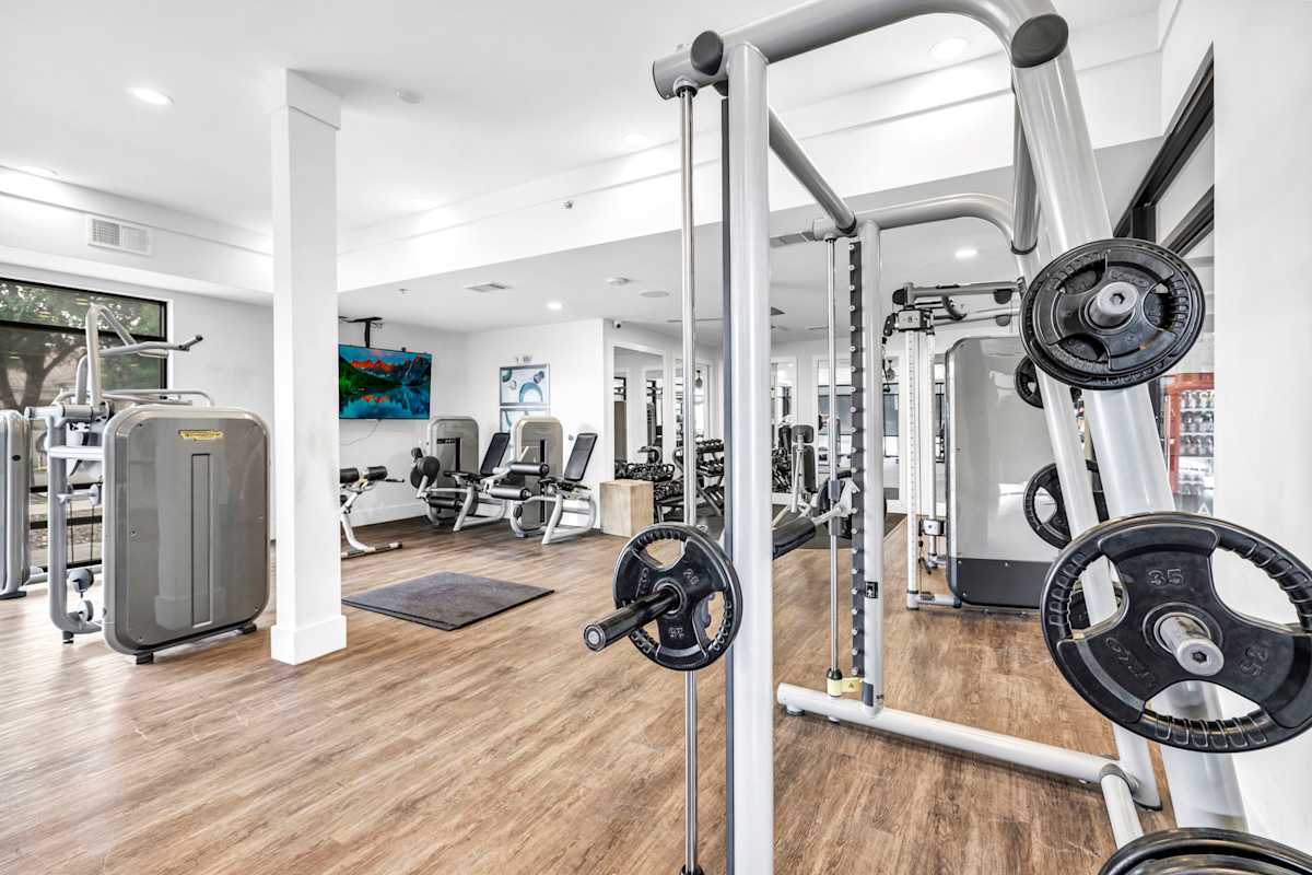 Photo Gallery | Axis 3700 Apartments in Plano, TX