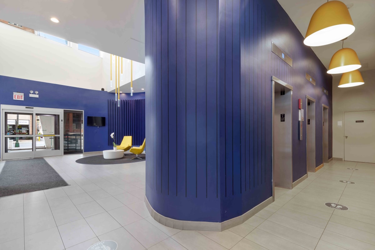 Luxury Apartments in Lakeview Chicago, IL | Photo Gallery