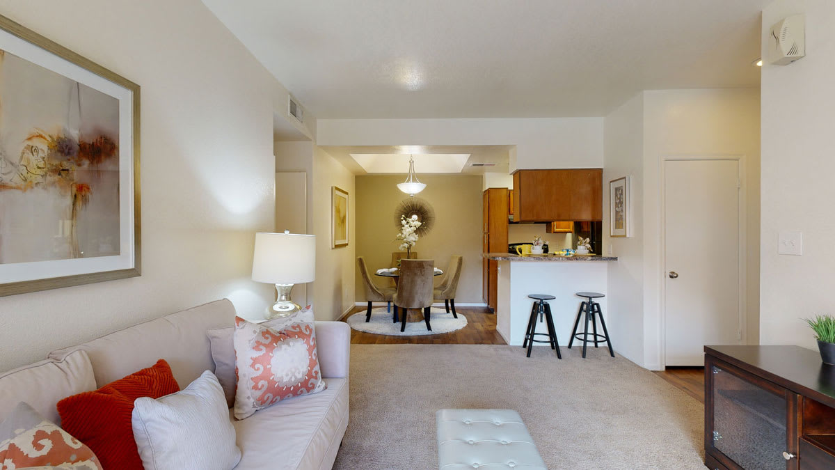 Photo Gallery | Atrium Court Apartments in Phoenix, AZ | Weidner