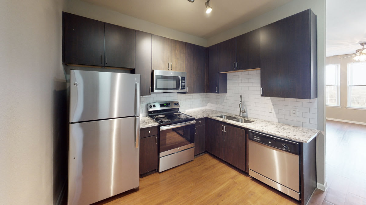 Photo Gallery | Brio at Firewheel Apartments | Garland, TX