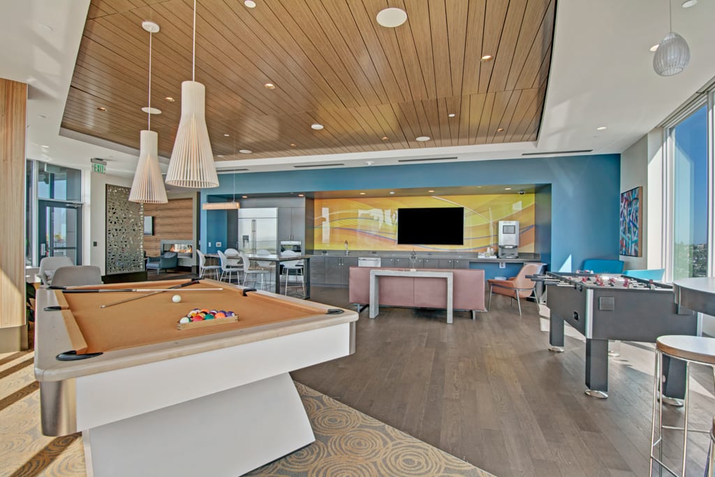 Property details for Tower 12 in Seattle, WA