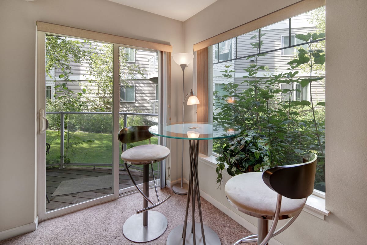 Admirals Cove Apartments in Northeast Anchorage – 6029 Debarr Road ...