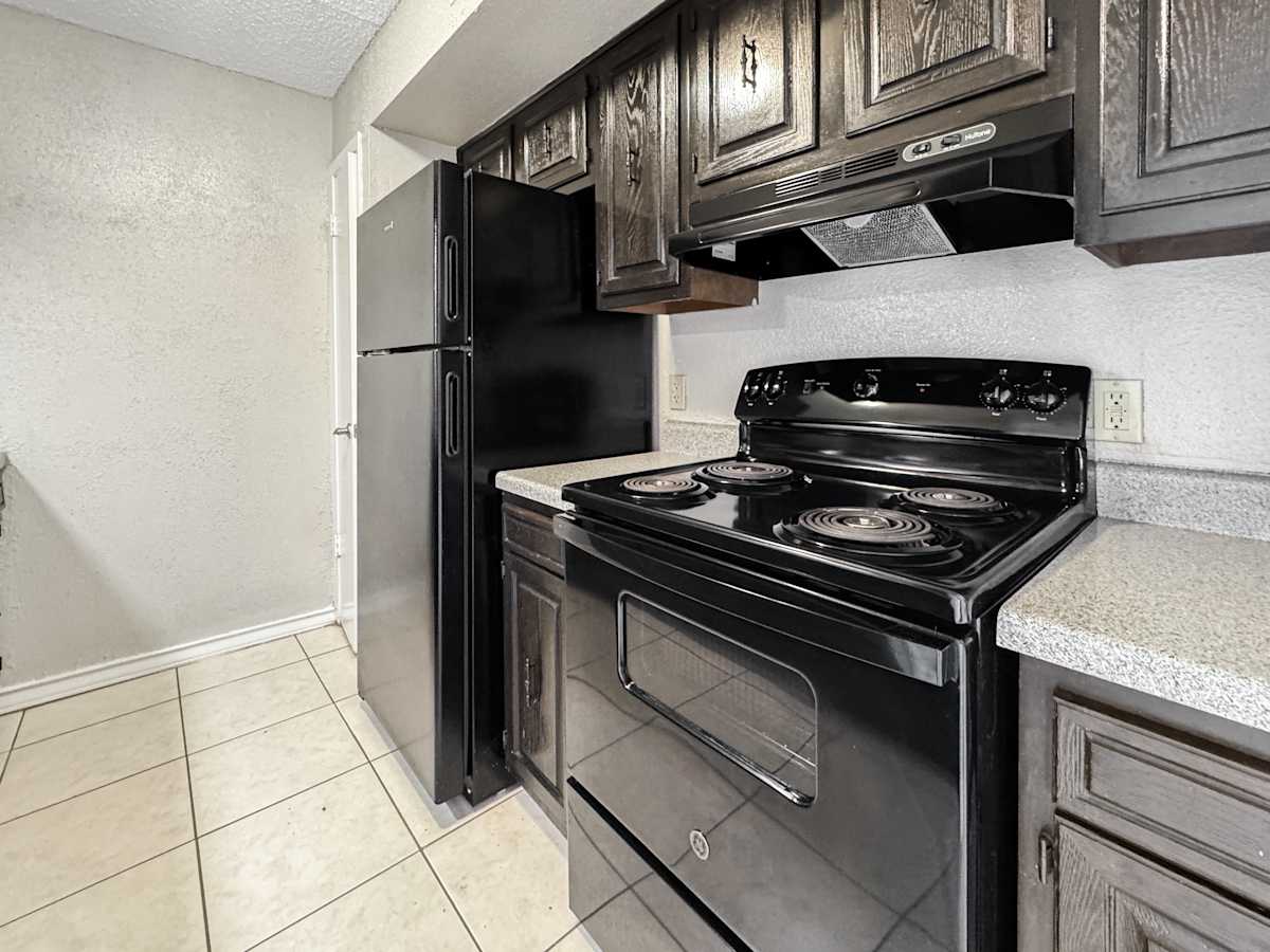 Photos of Borders Apartments in Brownsville, TX