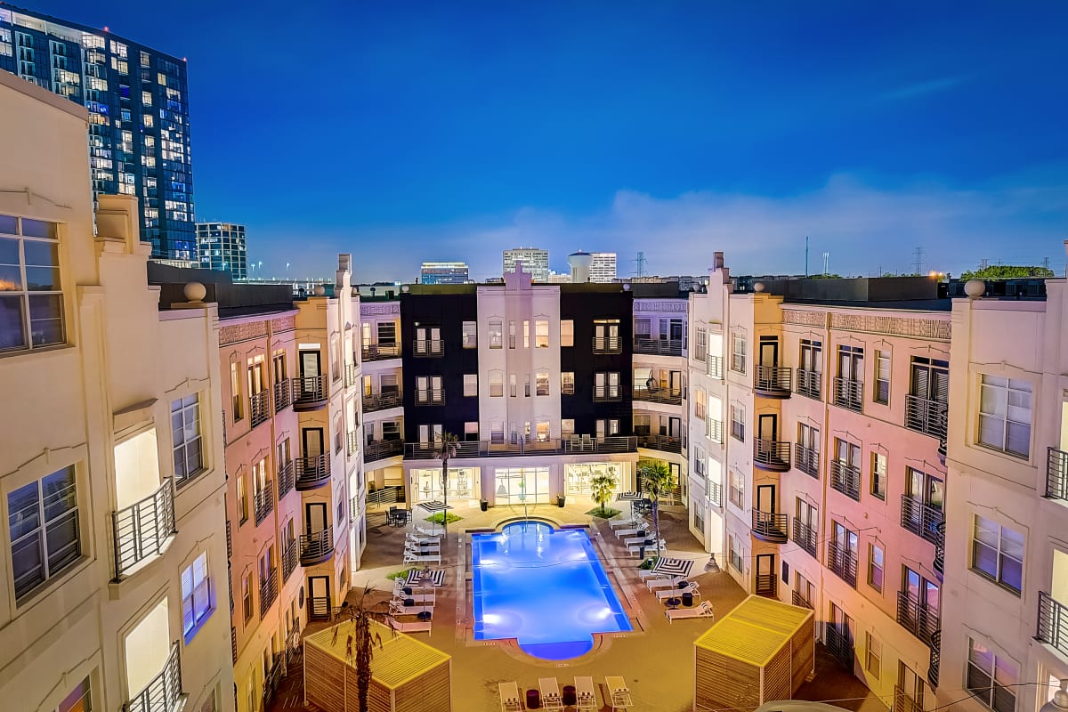 Photo Gallery | East Dallas Apartments | 5 Mockingbird Apartments