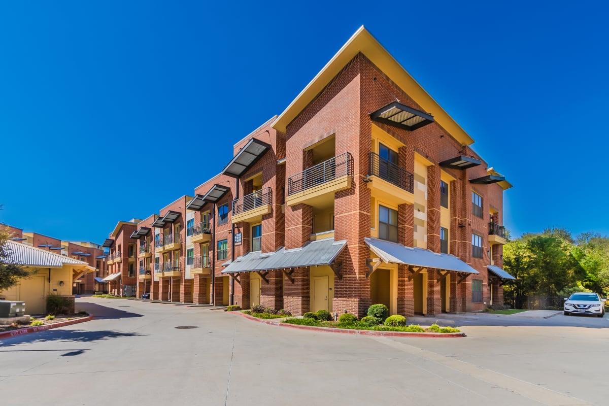 Photos and Video of Riverside Park in Farmers Branch, TX