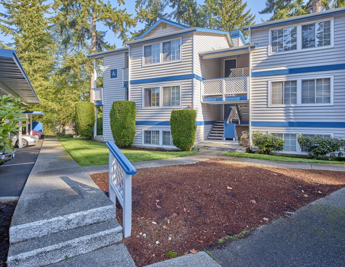 Apartments for Rent in Edmonds, WA | Edmonds Gateway