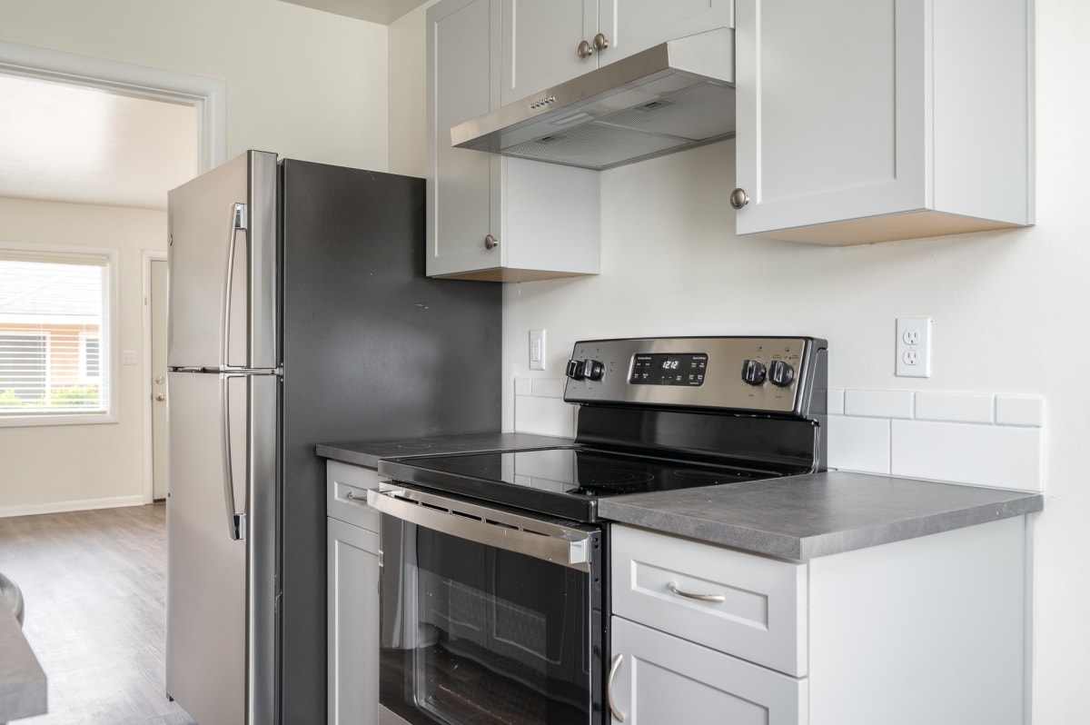 Photos and Video of Clinton Court in Portland, OR