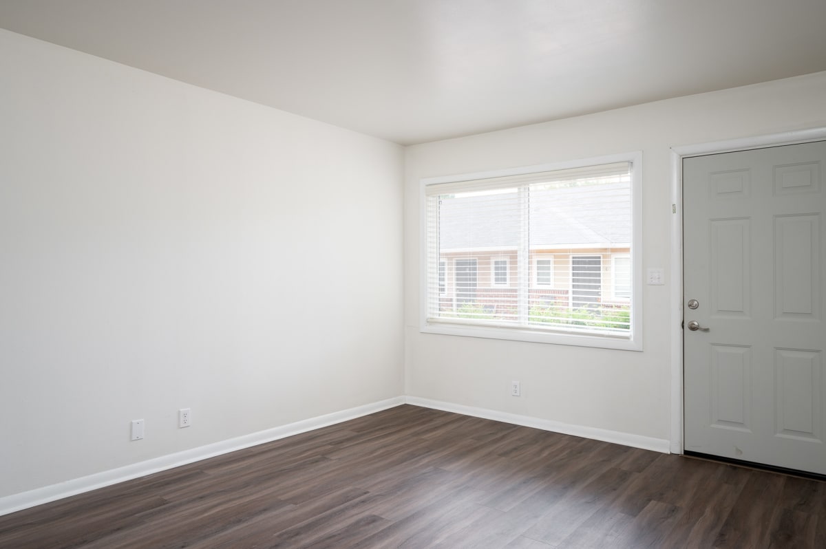 Photos and Video of Clinton Court in Portland, OR