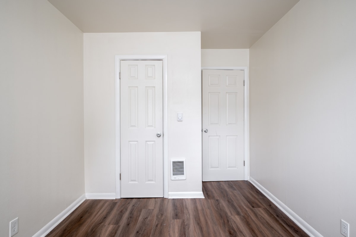 Photos and Video of Clinton Court in Portland, OR