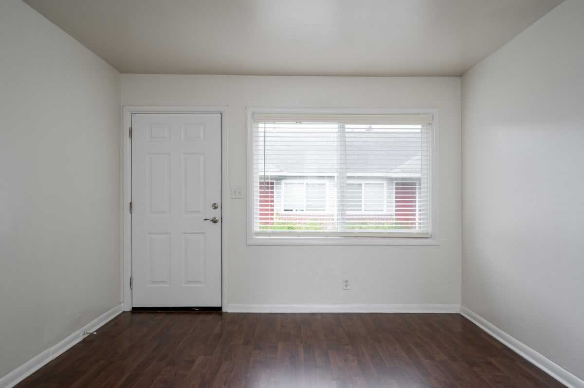 Photos and Video of Clinton Court in Portland, OR