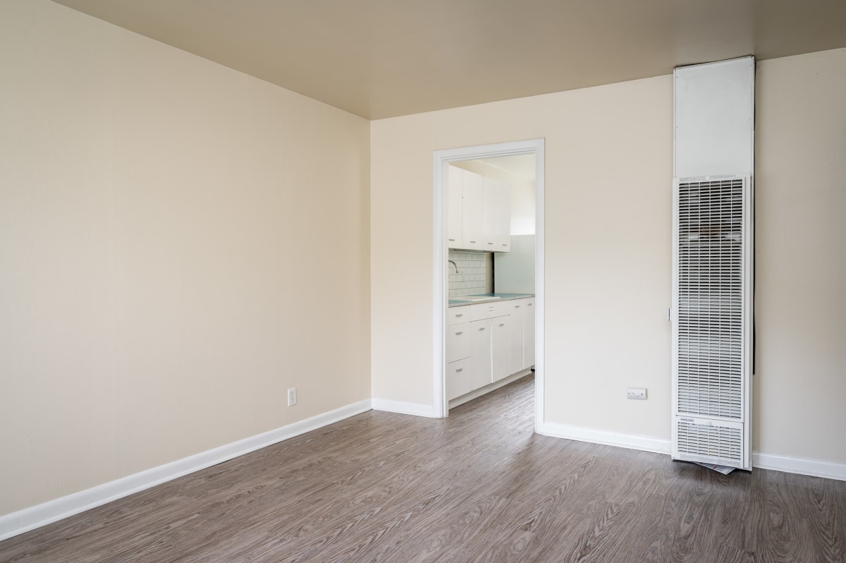 Photos and Video of Clinton Court in Portland, OR