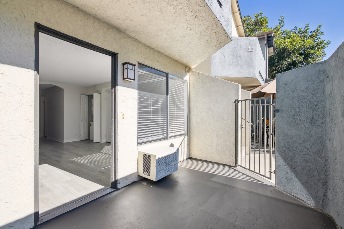 Waterleaf Photo Gallery | Vista, CA Apartments