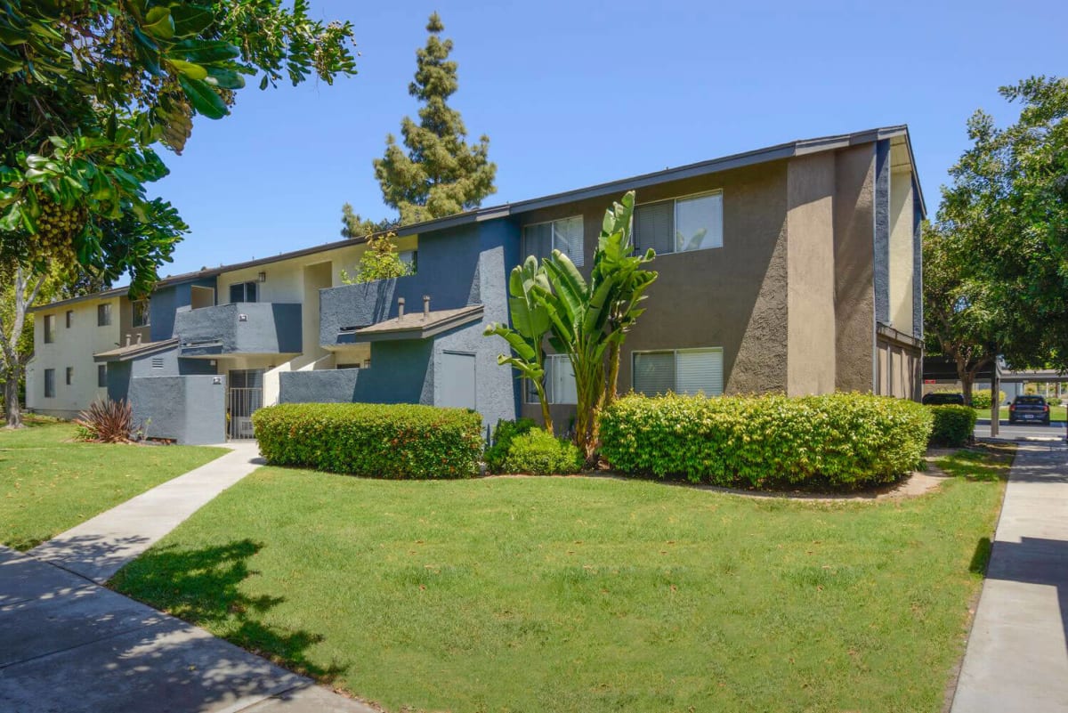 Waterleaf Photo Gallery | Vista, CA Apartments