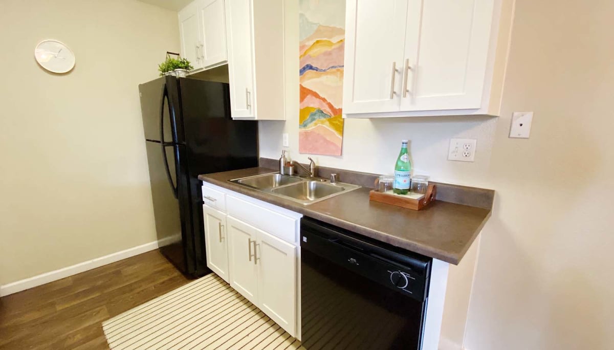 Waterleaf Photo Gallery | Vista, CA Apartments