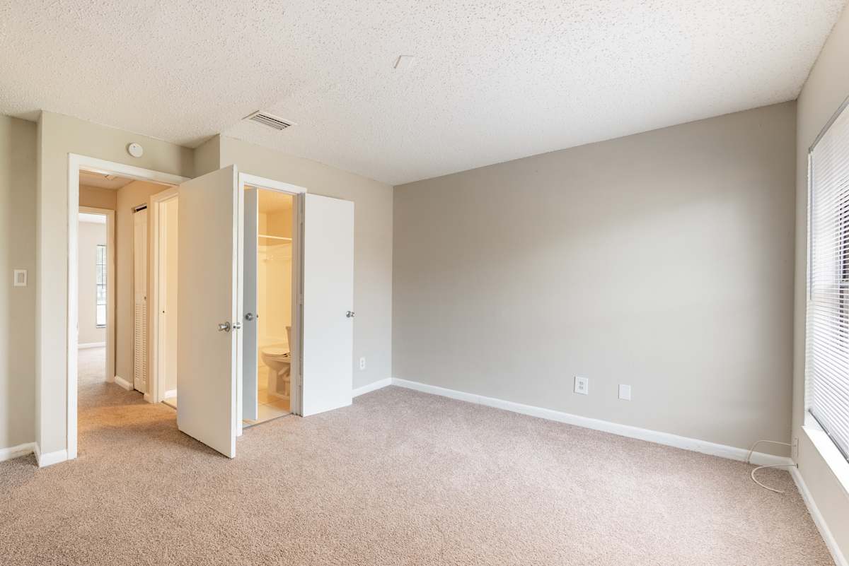 Photos and Video of Del Rio Apartment Homes in Tampa, FL